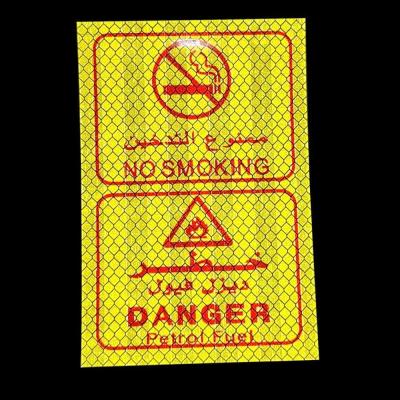 Cina Stampa di logo personalizzato Arabo PET/PVC adesivo riflettente lungo per veicoli per la sicurezza antincendio in vendita