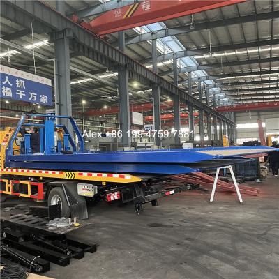 China Roll Off System Lay Flat Slide Tilt Tray 5 Tons  Wrecker Flatbed for sale