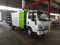 Quality 3000 Liters Tank Road Sweeper Truck With Isuzu Engine For Cleaning for sale