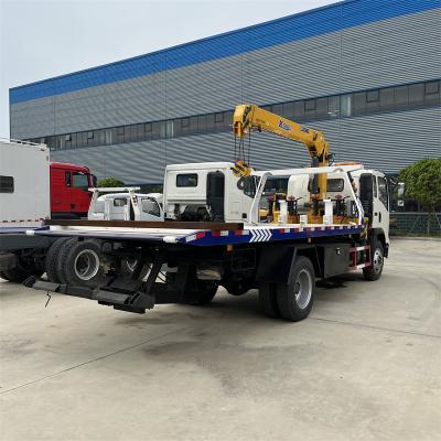 Cina Howo Euro 3 Flatbed Wrecker Truck 4 tonnellate Flatbed Tilt Truck 116hp Potenza nominale in vendita