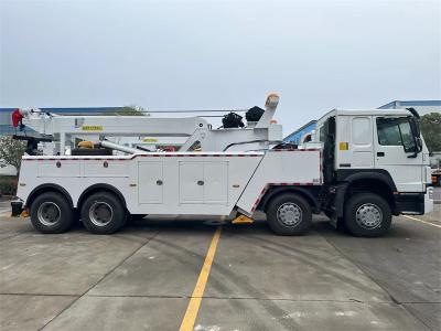 China 50 Tons Howo Sinotruck Heavy Duty Rotator With 360 Degree Continuous Rotation for sale