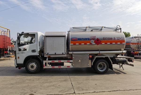 Quality Dongfeng 8000L Airplane Refueling Truck For Airport Ground Support for sale