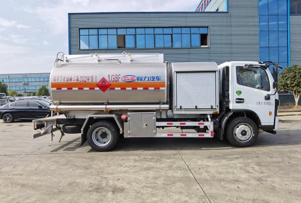 Quality Dongfeng 8000L Airplane Refueling Truck For Airport Ground Support for sale