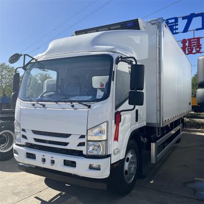 Cina 8 TONNE ISUZU 700P motore diesel da 190 CV Camion frigorifero veicolo frigorifero in vendita