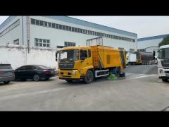 natte en droge wegveegmachine
