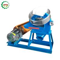 China Corn Fodder Crusher Yellow Bean Maize Tooth Claw Grinding Machine for sale