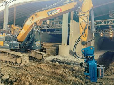 Cina L'escavatore laterale della presa ha montato il martello idraulico del vibro per i progetti di costruzione stretti in vendita