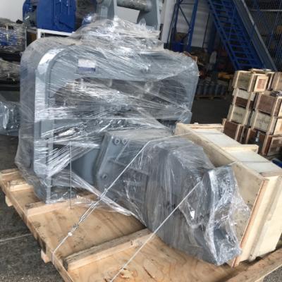 China 12M Vibro Pile Driver - 420KN Centrifugal Force & Pile-Protective Design for sale
