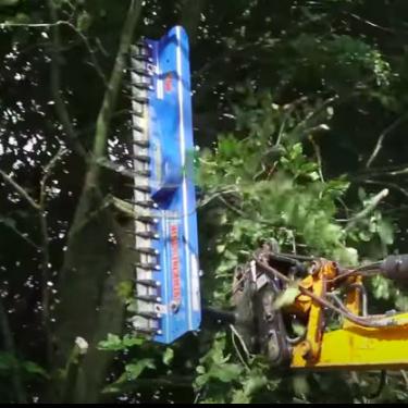 China 2.5m Reach Hydraulic Hedge Cutter: High-Efficiency Trimming & Professional Tree Pruning for sale