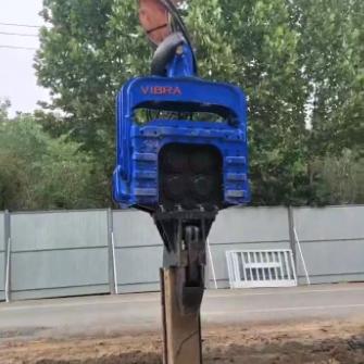 China Pile Driver : High Centrifugal Force & Fast Extraction | Four Eccentric Model For 48-52 Tons for sale