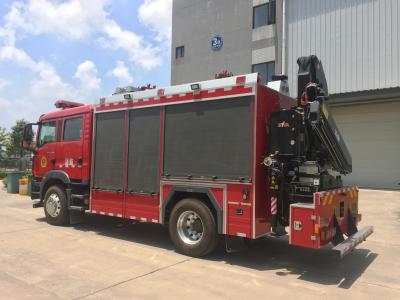 China Fire Fighting 4X2 Emergency Rescue Fire Truck 228kw With 5 Ton Crane for sale