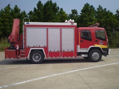 Cina Camion dei vigili del fuoco leggero diesel 4X2 177kw di salvataggio di ISUZU con una gru da 5 tonnellate in vendita