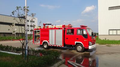 Cina schiuma dell'acqua del camion dei vigili del fuoco della polvere asciutta di capacità 300kg mini combinata 130hp in vendita