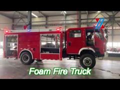 Le camion de pompiers résistant de SINOTRUK 228kw 6 a roulé le type capacité de mousse de 8000 litres