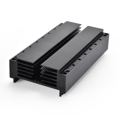 China Biofoulings Bestand Uitgedreven Aluminium Heatsinks die Legeringen en Koper gebruiken Te koop