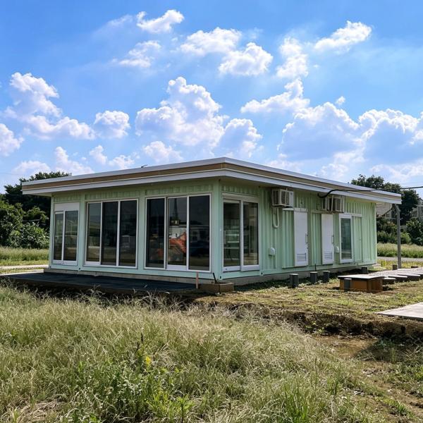 Quality Rectangular Container House Prefab Steel Composite Modular House Outdoor Steel Container for Factory Agriculture for sale