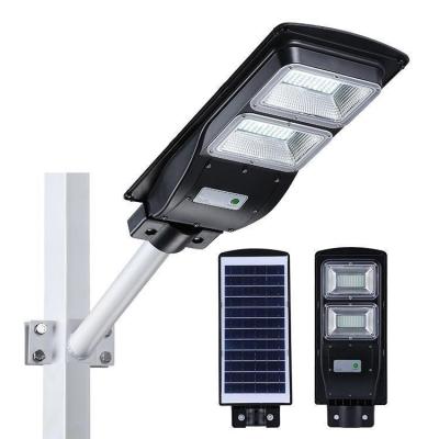 Cina 100w 200w 300w ha condotto la lampada all'aperto Ip65 delle iluminazioni pubbliche solari intelligente in vendita