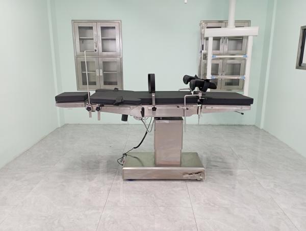 Quality Electric Operation Table with parallel movement function for sale