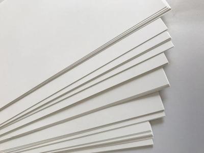 Cina 100% carta da cartone pieghevole di polpa di legno di avorio resistente e rispettosa dell'ambiente in vendita