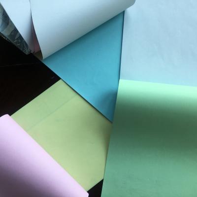 Cina 48-80 gm Carta inossidabile di colore di polpa di legno vergine per la fabbricazione di rotoli di carta in vendita