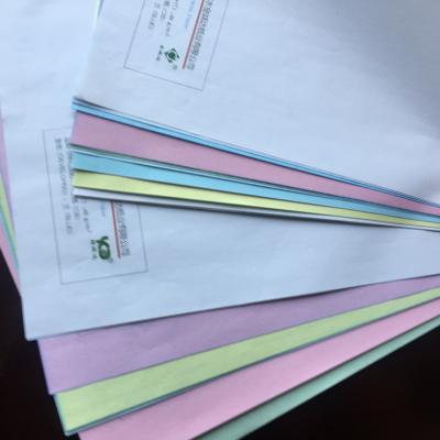 Cina NCR Carta per stampa continua per computer senza carbonio 48g50g55g 100% pasta di legno originale in vendita