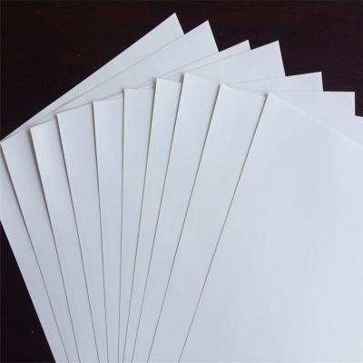 China Impressão offset Compatível Duplo Lado Revestido Branco C2S Papel de Arte Brilhante para Folhetos à venda