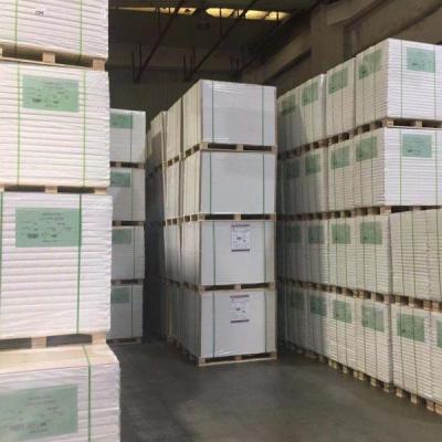 Cina FBB/GC1/C1S Imballaggio regalo 100% polpa vergine 210/230/250/270/300/350/400 gm in vendita
