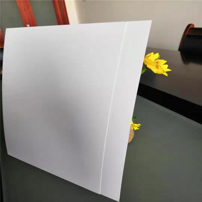 Cina 210/230/250/270/300/350gsm Ningbo Fold FBB/Ivory Board Perfetto per imballaggi cosmetici in vendita