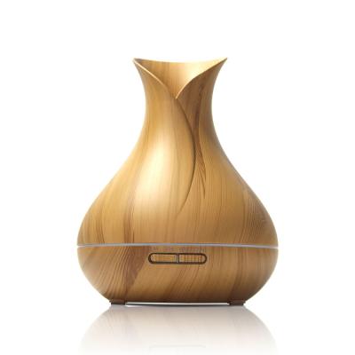 Cina Diffusore di legno dell'aroma di Mini Humidifier 400ml del grano con la casa Hotle della luce del LED in vendita