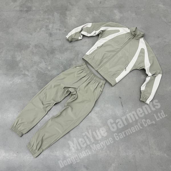 Quality Heat Transfer Printing Windbreaker Tracksuit Unisex Jogging Suits Custom Lables for sale