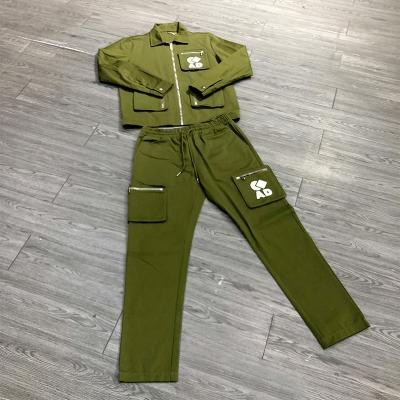 China Custom Windbreaker Polyester Zip up Cropped Boxy Jacket Cargo Sweatpants Men Waterproof Lightweight Casual Jacket and Pants Set for sale