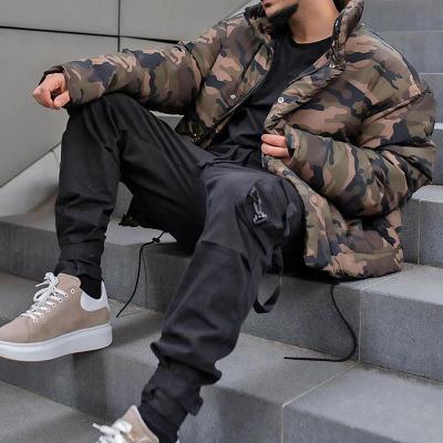 Cina Giacca da inverno all'aria aperta con 7 giorni di ordinazione di campioni Tempo di consegna e design personalizzato della giacca da bombardiere in vendita