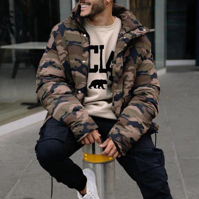 Cina Giacca da inverno all'aria aperta con 7 giorni di ordinazione di campioni Tempo di consegna e design personalizzato della giacca da bombardiere in vendita