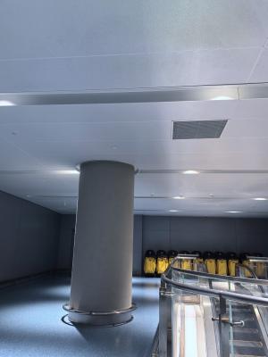 Cina Piastrelle composite per soffitti acustici a nido di miele RAL Bianco alluminio micro perforato in vendita