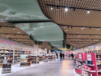 Cina 3D Curved RAL Color Aluminum Honeycomb Composite Board Plafond Piastrelle pannello acustico in vendita