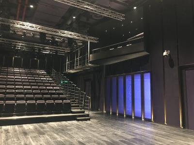 Cina Piastrelle composite per soffitti acustici a nido di miele RAL Bianco alluminio micro perforato in vendita