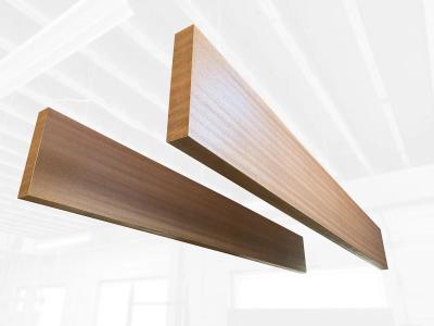 Cina Piastrelle metalliche di soffitto Baffles Granelli di legno pannelli acustici microperforati Tavola insonorizzata in vendita