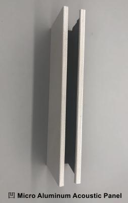 Cina Piastrelle metalliche di soffitto Baffles Granelli di legno pannelli acustici microperforati Tavola insonorizzata in vendita