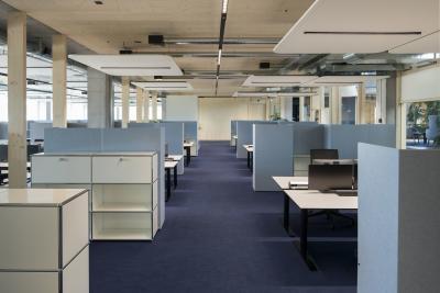 Китай Бесшовная потолочная плитка 2/2/0,5 мм микропроверлированные акустические панели звукоизоляционная доска продается