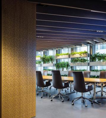 China Paneles acústicos de pared decorativos y de absorción de sonido, tablero de sonido perforado de madera en venta