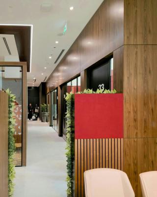 Cina Pannello acustico microforato con impiallacciatura in legno 0,5 mm per l'insonorizzazione in vendita