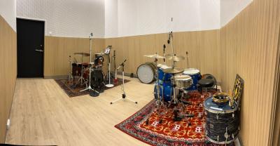 China Panel acústico perforado de madera laminada Formica para estudio de 16/16/6mm, tablero de pared en venta