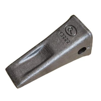 Cina EX70 4621685 Denti della tigre dei mini denti della benna scavatrice della colata per la benna dell'escavatore a cucchiaia rovescia in vendita
