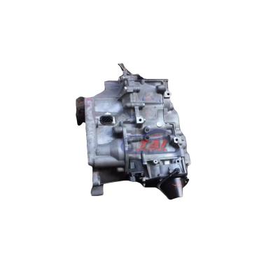 China OE NO. 4B12 Used Gearbox for DQ200 Engine Year 2010 at Affordable à venda