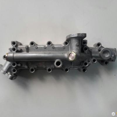 China Car Fitment GOLDEN DRAGON Oil Cooler for HINO H06D H07C EH700 Engine Parts Improved Engine Performance à venda