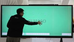 AI駆動 指触り プラグアンドプレイ セットアップ 4K スマートデジタル ホワイトバード