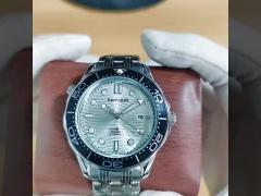 Men’s Diving‑Style Quartz Watch, Stainless‑Steel Band Waterproof Wrist Watch