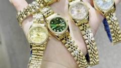 Wholesale Women's Diamond Bezel Green Dial Date Watch Gold Tone Stainless Steel | OEM