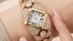 Luxury Rhombus Full Diamond Bangle Watch for Women Shiny Rhinestone Ladies Quartz Wristwatch Display