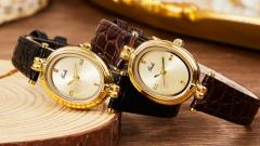 Vintage Sun Texture Gold Dial Black Leather Ladies Business Watch Display